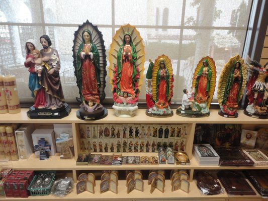 ST. JOSEPH BOOKSTORE & GIFT SHOP - Updated December 2025 - 18 Photos ...