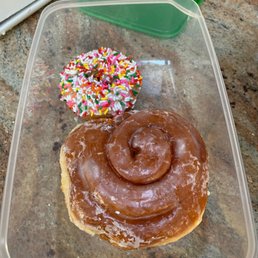 CAROL LEE DONUT SHOP - Updated October 2025 - 34 Photos & 77 Reviews ...