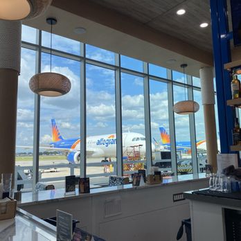 ANNA MARIA OYSTER BAR SRQ - Updated January 2026 - 6000 Airport Cir ...