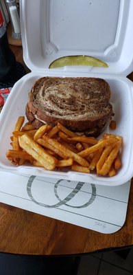 PYRAMID PIZZERIA & SPORTS BAR - 98 Photos & 185 Reviews - 236 W Lake St ...