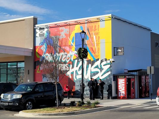 TANGER OUTLETS NASHVILLE - Updated August 2025 - 37 Photos & 26 Reviews ...