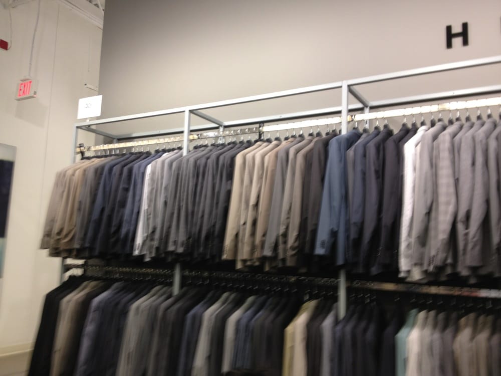HUGO BOSS FACTORY STORE - 1 Premium Outlet Blvd, Wrentham ...