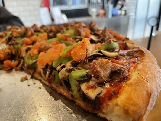 UPPER CRUST PIZZA - Updated November 2025 - 185 Photos & 379 Reviews ...