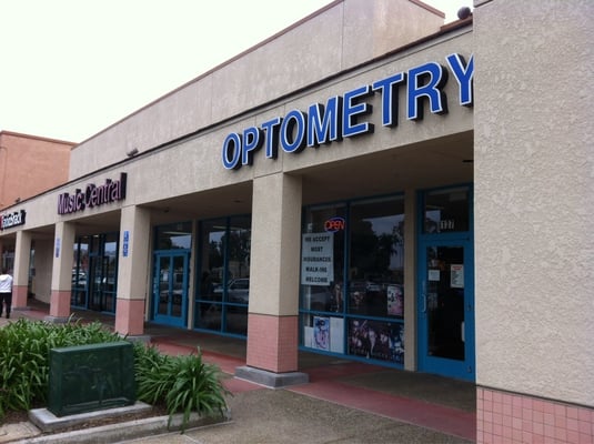 NEOVISION OPTOMETRY - 13 Photos & 80 Reviews - 8137 Mira Mesa Blvd, San ...