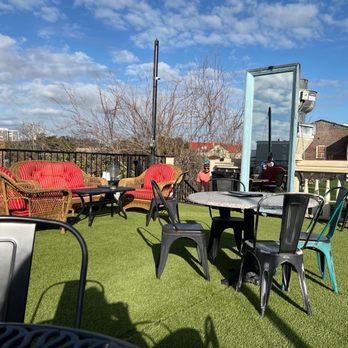 HENRY’S ROOFTOP DECK - Updated November 2024 - 110 Photos & 72 Reviews ...