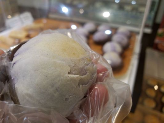 KIN-KIN BAKERY & BUBBLE TEA - 56 Photos & 31 Reviews - 595 Bay Street ...