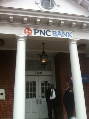 PNC BANK - Updated December 2025 - 16 Reviews - 7601 Georgia Ave NW ...