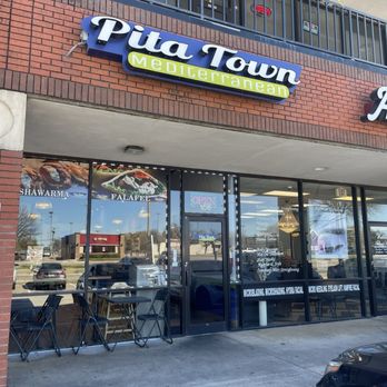 PITA TOWN - Updated September 2025 - 98 Photos & 148 Reviews - 700 W ...