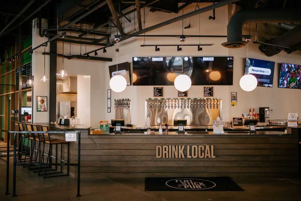 FLATSTICK PUB - REDMOND - Updated May 2024 - 116 Photos & 40 Reviews ...