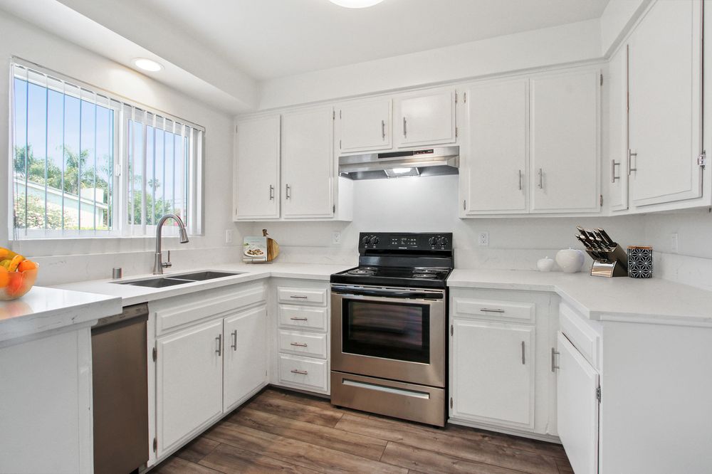 NORDHOFF APARTMENTS - Updated April 2025 - 48 Photos - 15505 Nordhoff ...