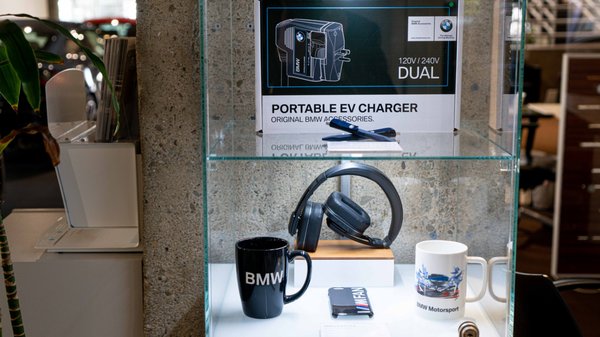 BMW OF SAN FRANCISCO - Updated October 2025 - 327 Photos & 2224 Reviews ...