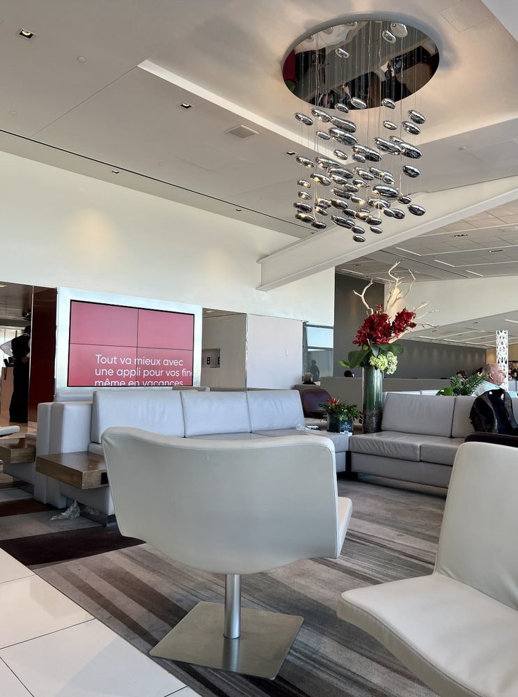 SALON BANQUE NATIONALE MASTERCARD - Updated September 2024 - 66 Photos ...