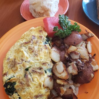 SIMPLY DELICIOUS CAFE & BAKERY - Updated March 2025 - 714 Photos & 817 ...