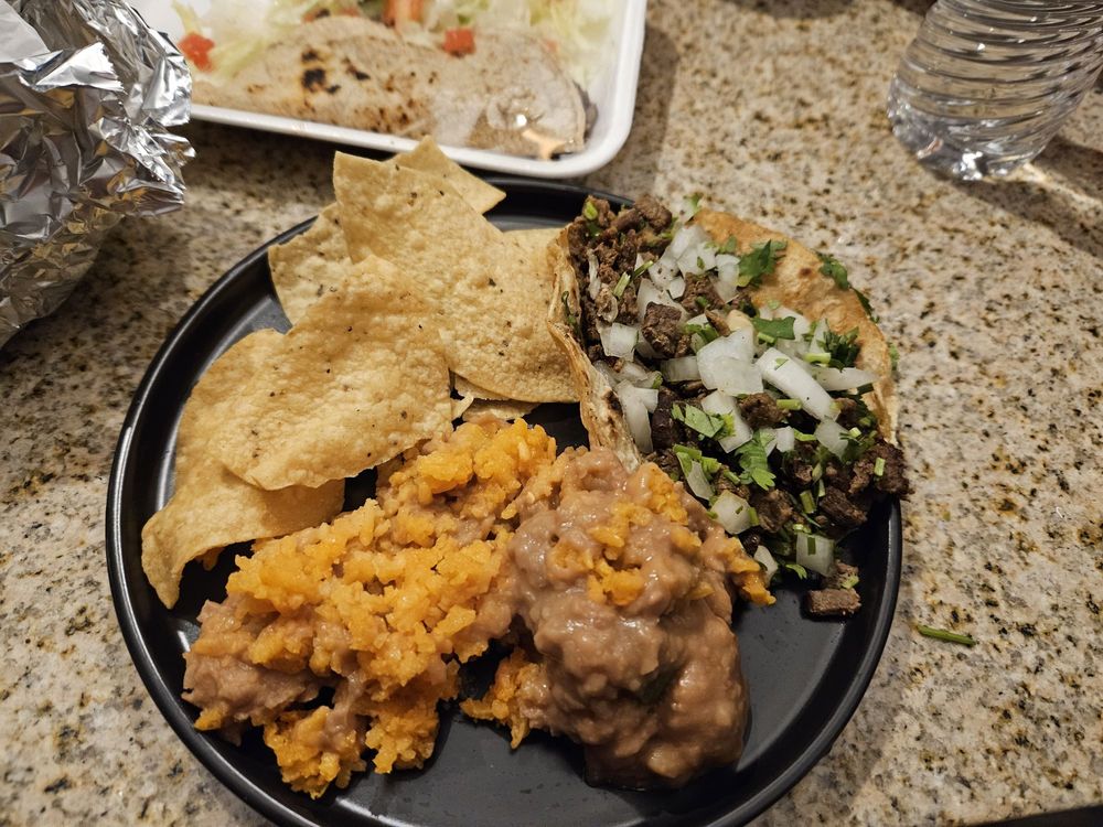 LA BARCA RESTAURANT - Updated December 2025 - 11 Photos - 1221 W 47th ...