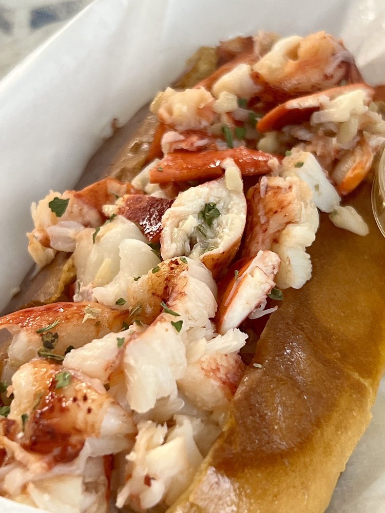 PJ BUCKETS SEAFOOD - Updated October 2024 - 140 Photos & 130 Reviews ...