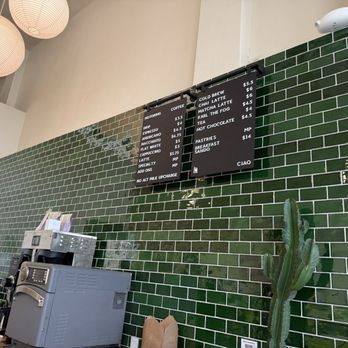 MOTORING COFFEE - Updated March 2025 - 370 Photos & 118 Reviews - 1525 ...