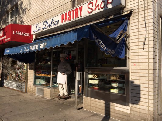 LA DELICE PASTRY SHOP - 193 Photos & 221 Reviews - Bakeries - 372 3rd ...