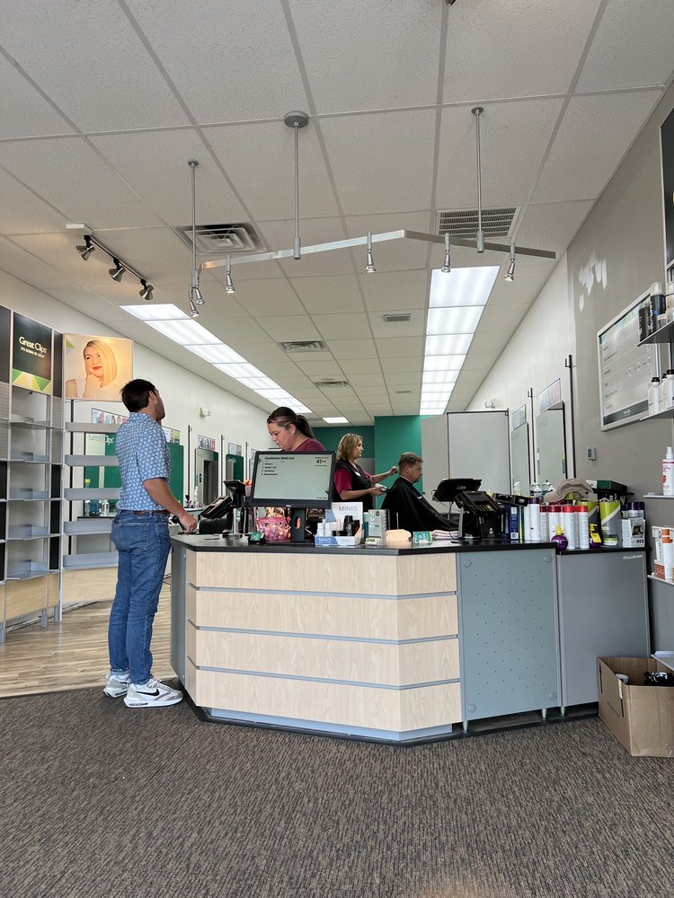 GREAT CLIPS - Updated December 2025 - 10 Photos & 20 Reviews - 650 S Mt ...