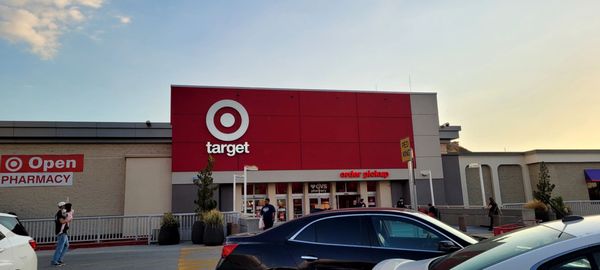 TARGET - Updated September 2025 - 326 Photos & 444 Reviews - 2626 ...