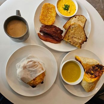 BANDIT COFFEE CO. - 538 Photos & 411 Reviews - 2662 Central Ave, Saint ...