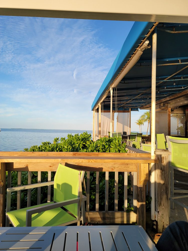 SUNSET LOUNGE - Updated January 2025 - 33 Photos & 21 Reviews - 911 ...