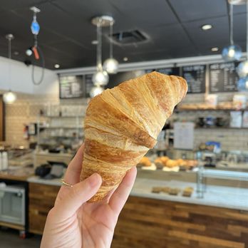 UPPER CRUST BAKING - Updated October 2025 - 296 Photos & 182 Reviews ...