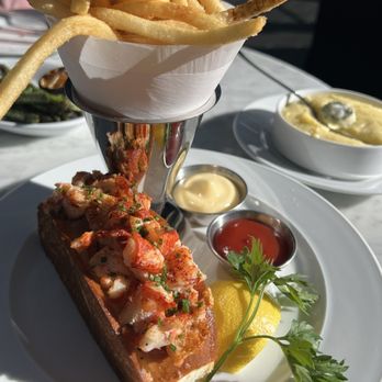 RH ROOFTOP RESTAURANT MARIN - Updated December 2024 - 2549 Photos & 836 ...