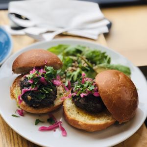 BROOKLINE LUNCH - 371 Photos & 530 Reviews UPDATED - Diners - 9 ...