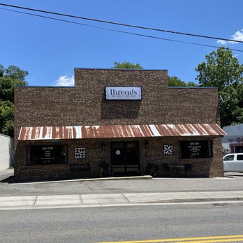 THREADS RUN THRU IT - Updated December 2025 - 238 Main St, Brookneal ...