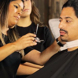 AARON’S ON 7TH - GENTLEMENS BARBER SHOP - Updated May 2025 - 18 Photos ...