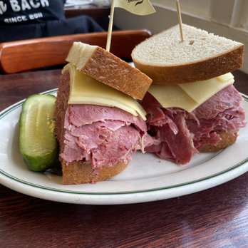 FAMOUS 4TH STREET DELICATESSEN - Updated March 2024 - 1197 Photos & 739 ...