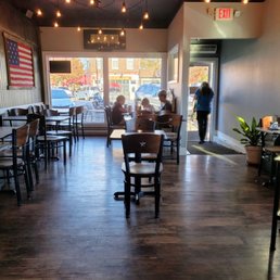 PERRYSBURGER’S - Updated July 2025 - 101 Photos & 195 Reviews - 220 ...