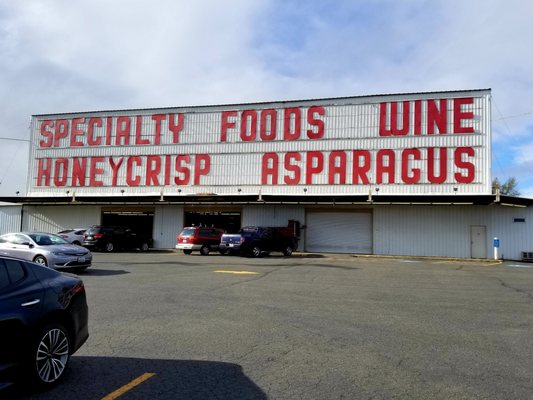 THORP FRUIT & ANTIQUE MALL - 127 Photos & 98 Reviews - Antiques - 220 ...