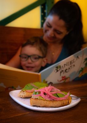 MACONDO COFFEE KENDALL - Updated November 2024 - 529 Photos & 284 ...