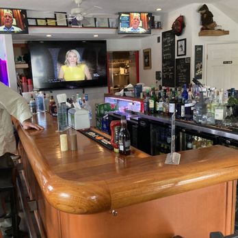 WHALEBACK RESTAURANT - 95 Photos & 107 Reviews - 1052 Sandwich Rd ...