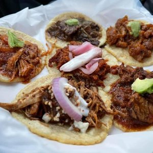 GUISADOS - 2771 Photos & 2581 Reviews - Mexican - 2100 East Cesar E ...