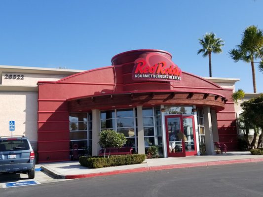 RED ROBIN GOURMET BURGERS AND BREWS - 291 Photos & 435 Reviews - 26522 ...