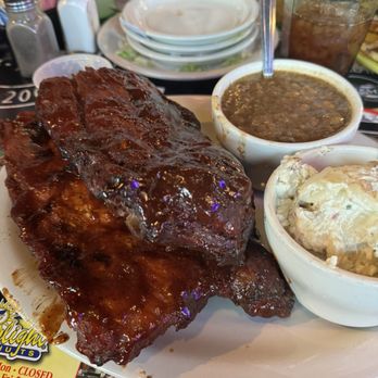 LOG CABIN GRILL & MARKET - Updated September 2025 - 52 Photos & 131 ...