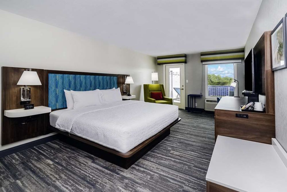 HAMPTON INN PORT CHARLOTTE - Updated August 2024 - 182 Photos & 35 ...