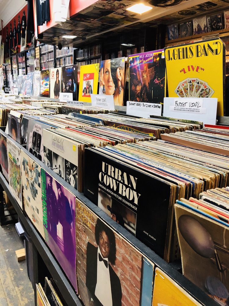 THE RECORD EXCHANGE - 21 Photos & 30 Reviews - 151 N Market St ...
