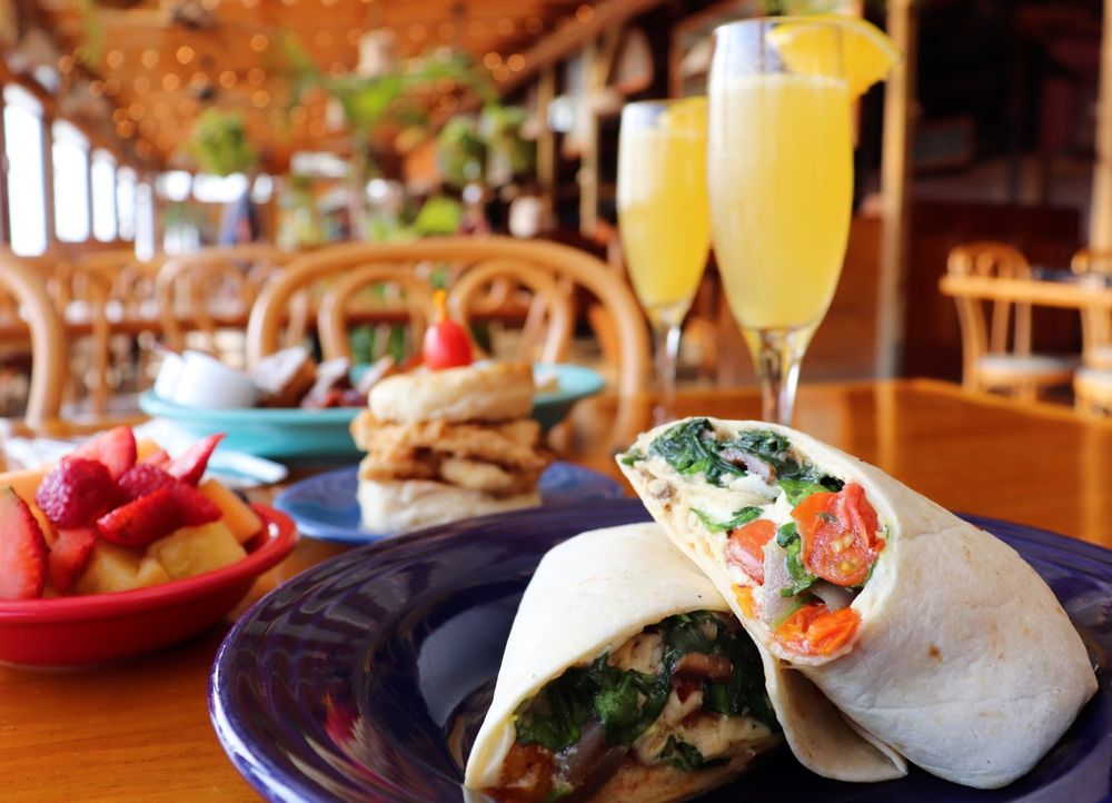 CAPT HIRAMS RESORT - 382 Photos & 423 Reviews - 1606 Indian River Dr ...