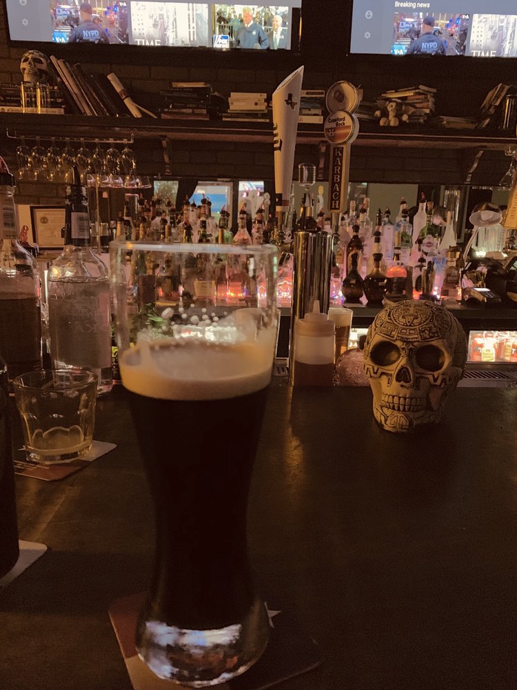 CLASSIC TAVERN - Updated December 2025 - 6020 McPherson Rd, Laredo ...