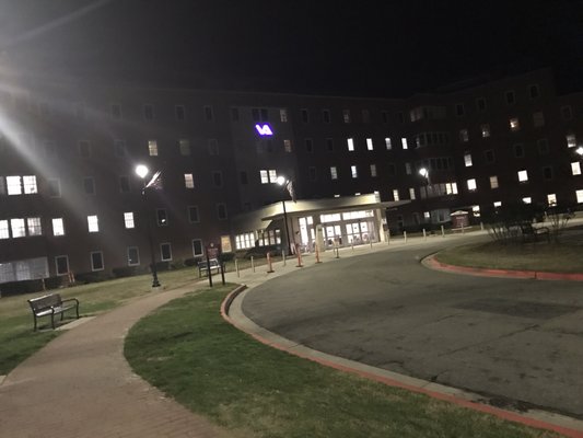 VA HEALTH CARE CENTER - Updated December 2025 - 20 Photos & 35 Reviews ...