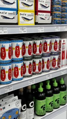 KITCHEN & MARKET - Updated December 2025 - 17 Photos - 1616 Eastlake ...