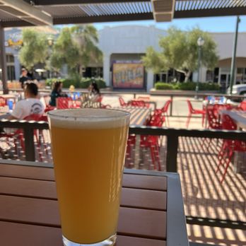 THE PINT HOUSE BAR AND GRILL - Updated August 2025 - 193 Photos & 261 ...