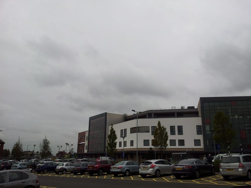 WALSALL MANOR HOSPITAL - Updated April 2024 - Moat Road, Walsall, West ...