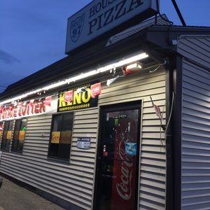 SOLID SLICE PIZZERIA AND PUB - Updated October 2025 - 15 Photos & 22 Reviews - 653 Broadway Rte ...