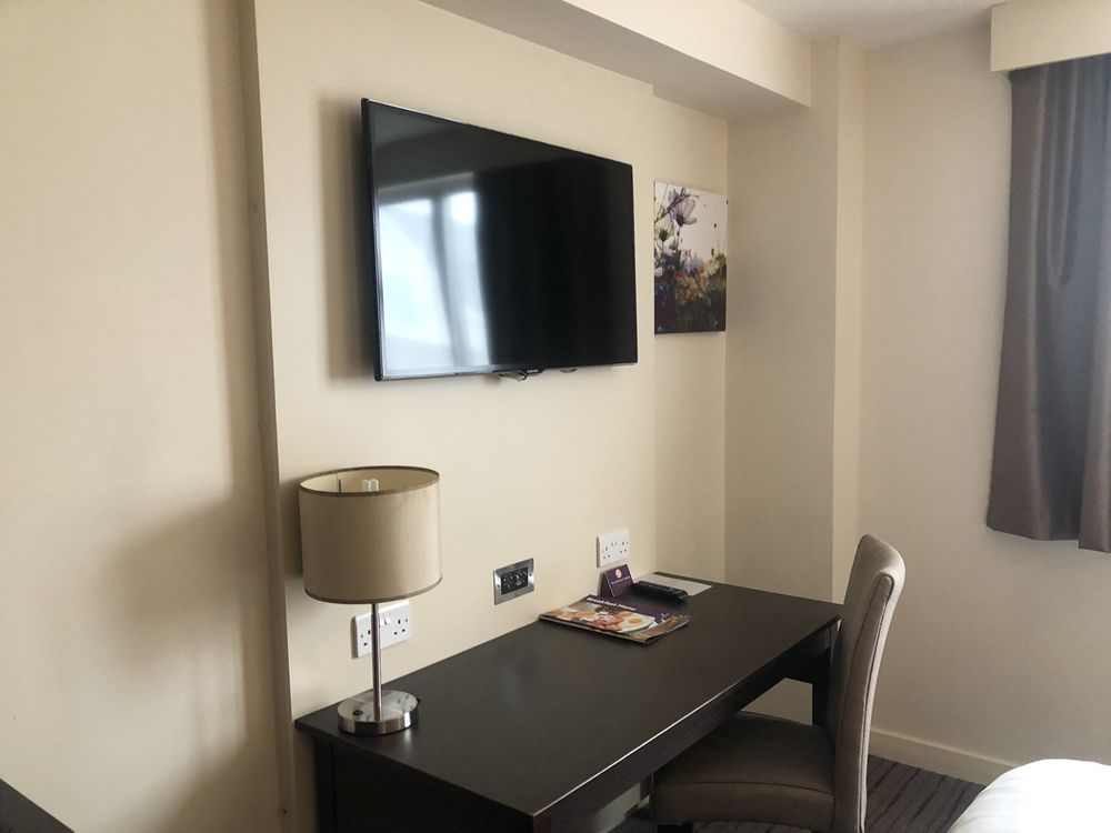 PREMIER INN - Victoria St, Basingstoke, Hampshire, United Kingdom ...