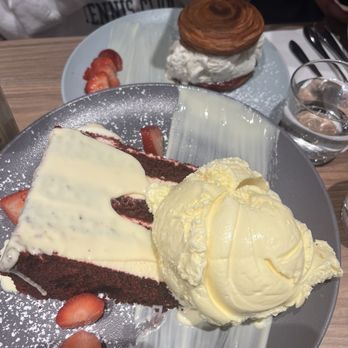 DEMETRES SHOPS AT DON MILLS - Updated October 2025 - 279 Photos & 83 ...