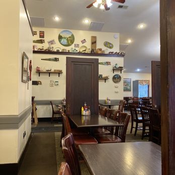 CROSSROADS FAMILY RESTAURANT - Updated December 2025 - 86 Photos & 92 ...